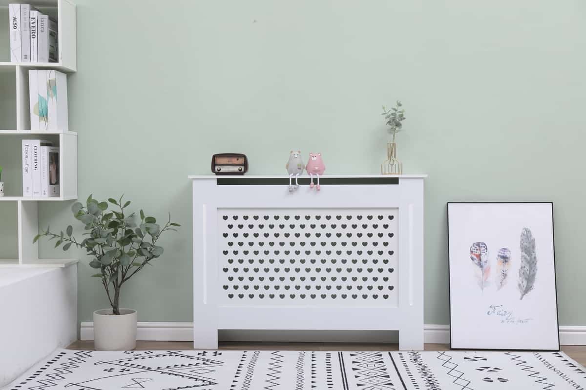 Cambridge White radiator cover Medium | Tudor Furniture